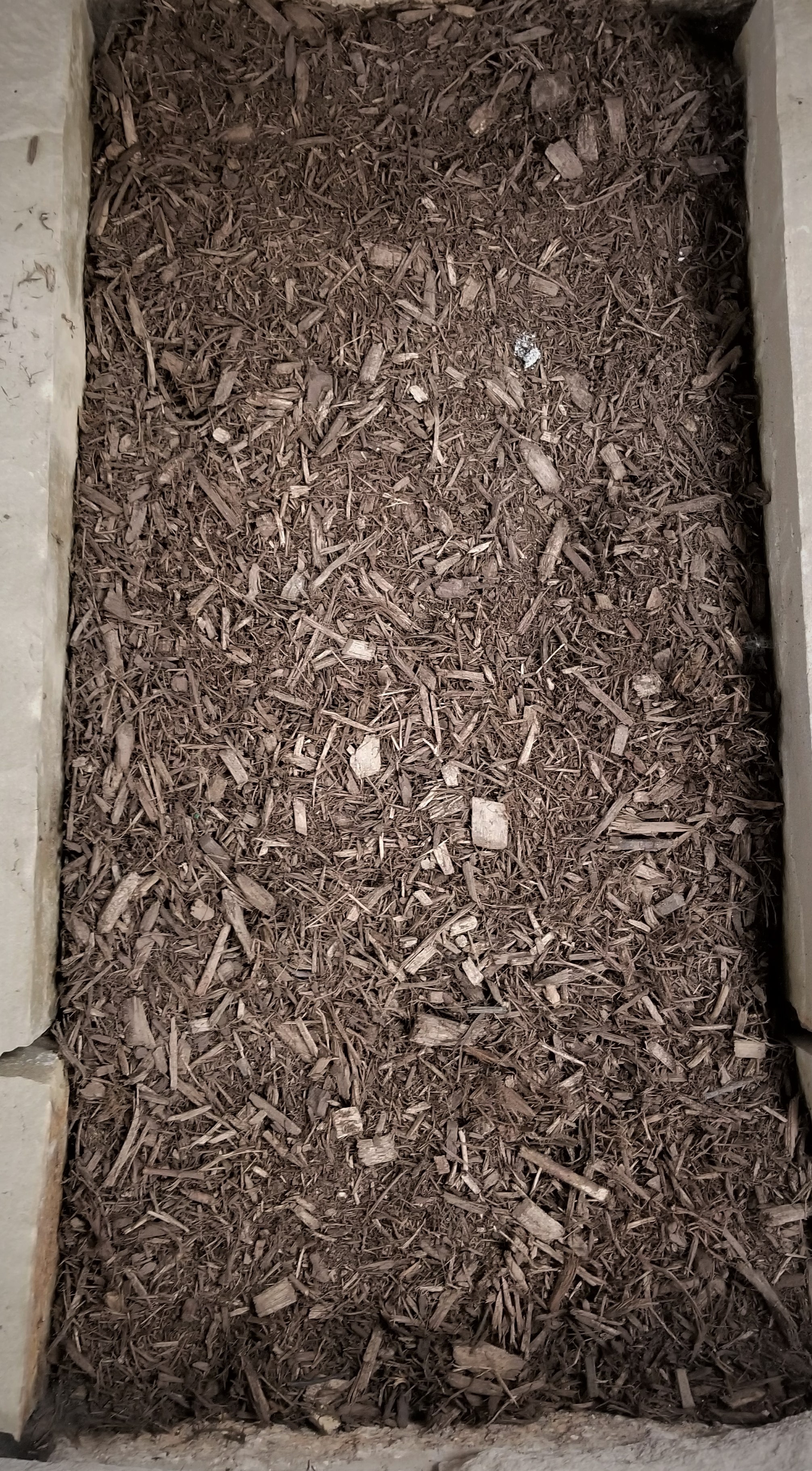 MULCH & DECORATIVE CHIP – Quint City Stone & Naturescape Center